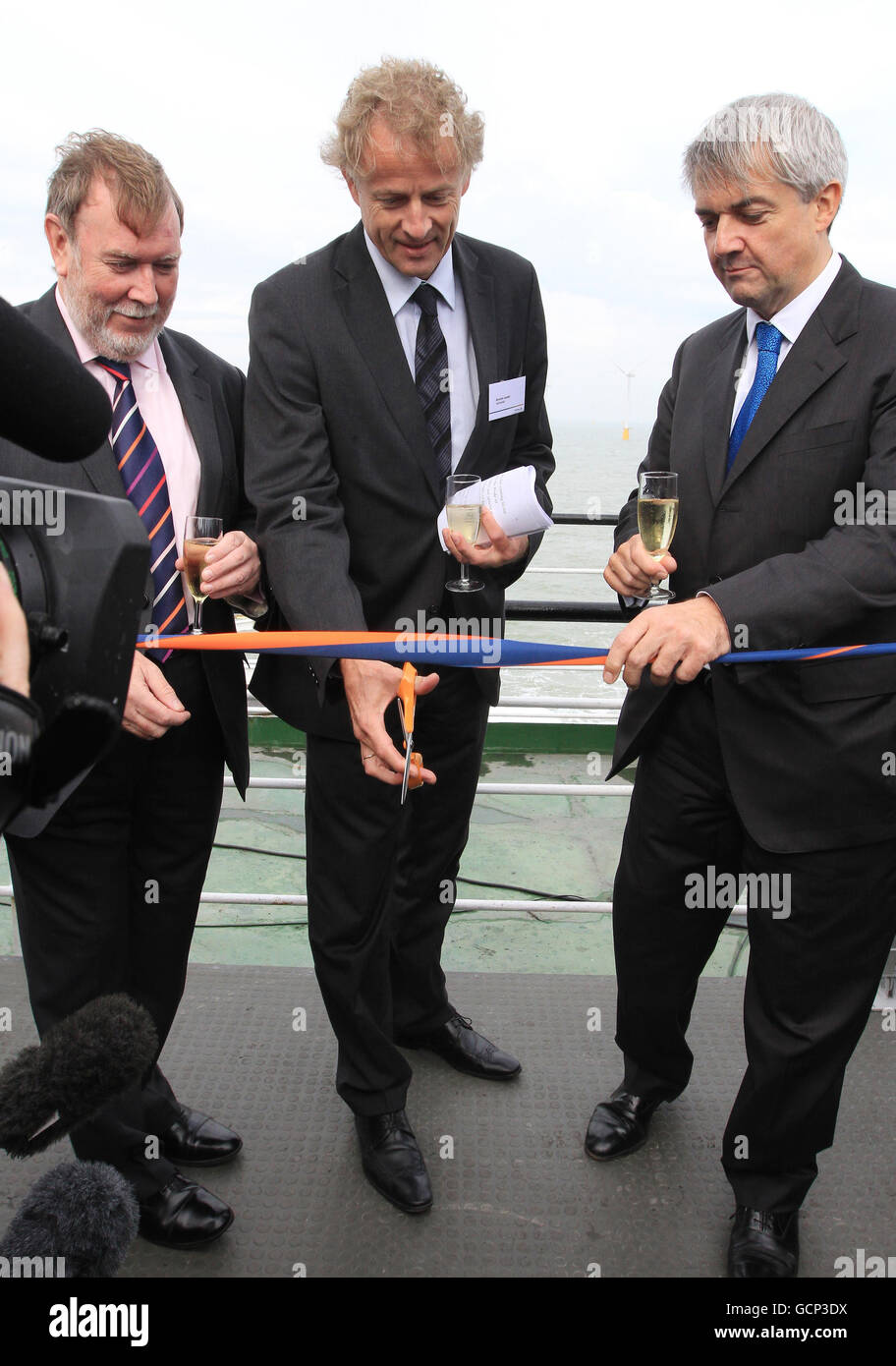Robert Bayford (left) of Thanet District Council, Oystein Loseth, CEO ...