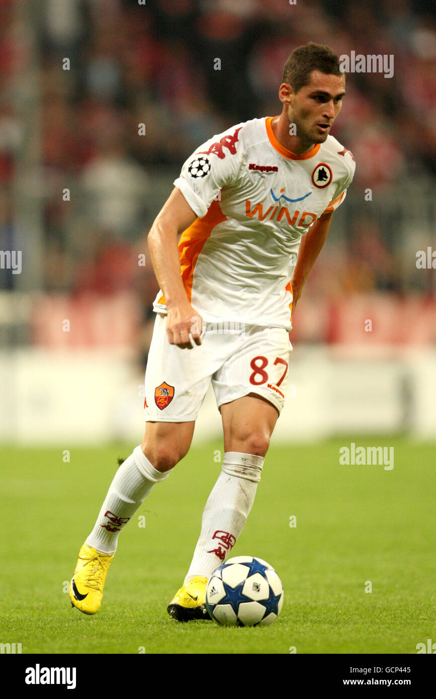 Soccer - UEFA Champions League - Group E - Bayern Munich v AS Roma ...