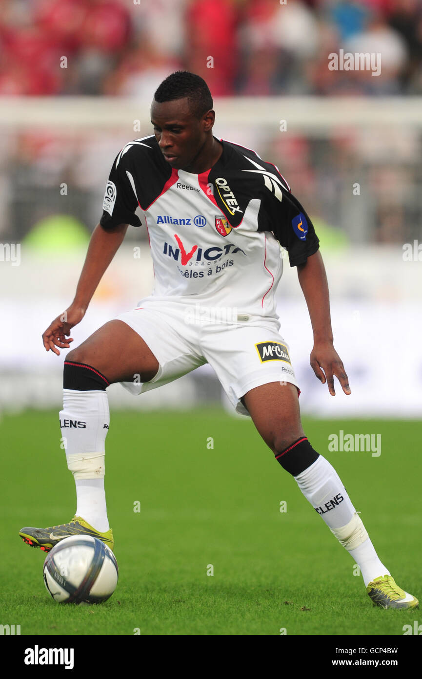 Soccer - French Premiere Division - Valenciennes v Lens - Stade ...