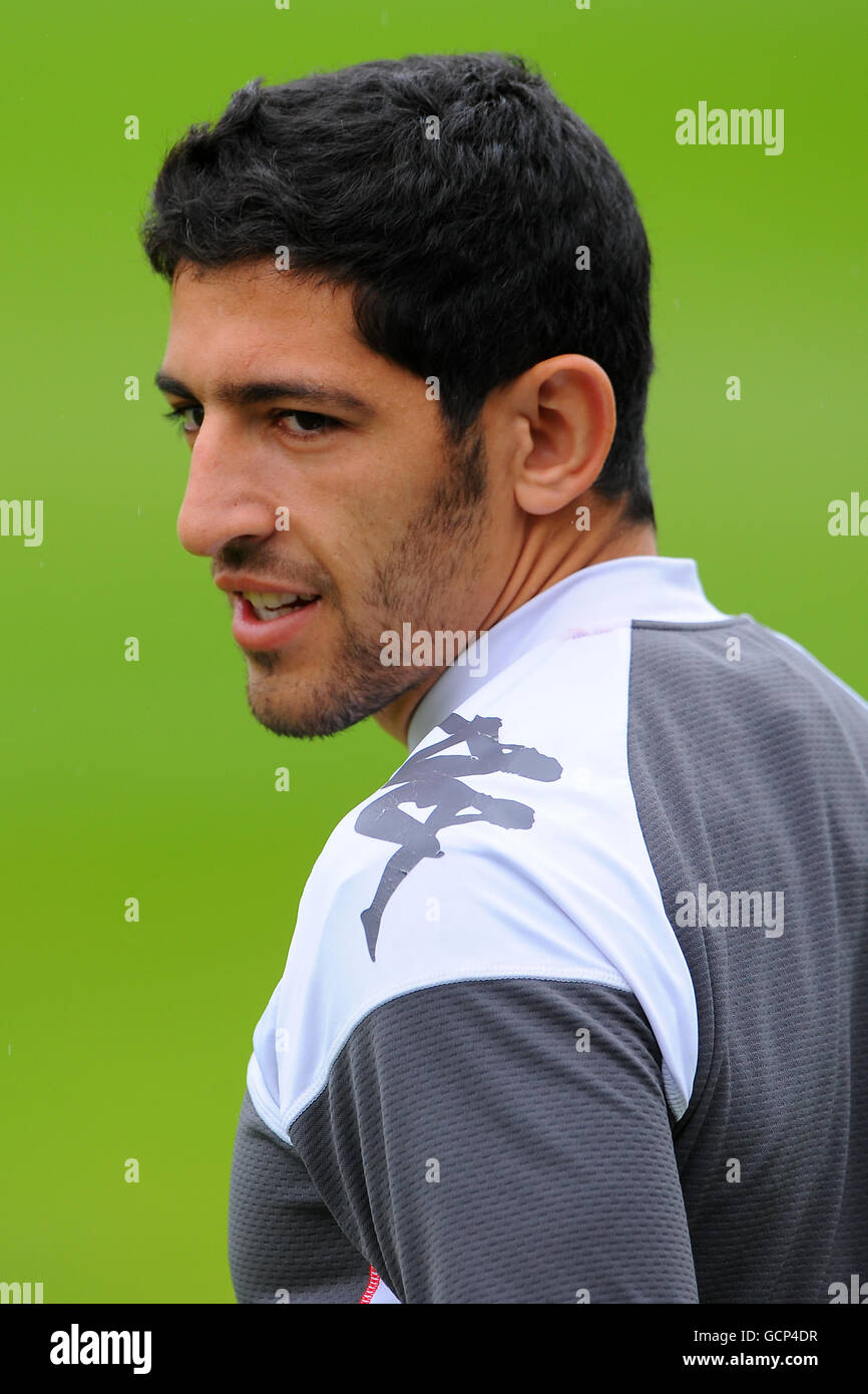 Soccer - Fulham Training - Motspur Park Training Ground Stock Photo - Alamy