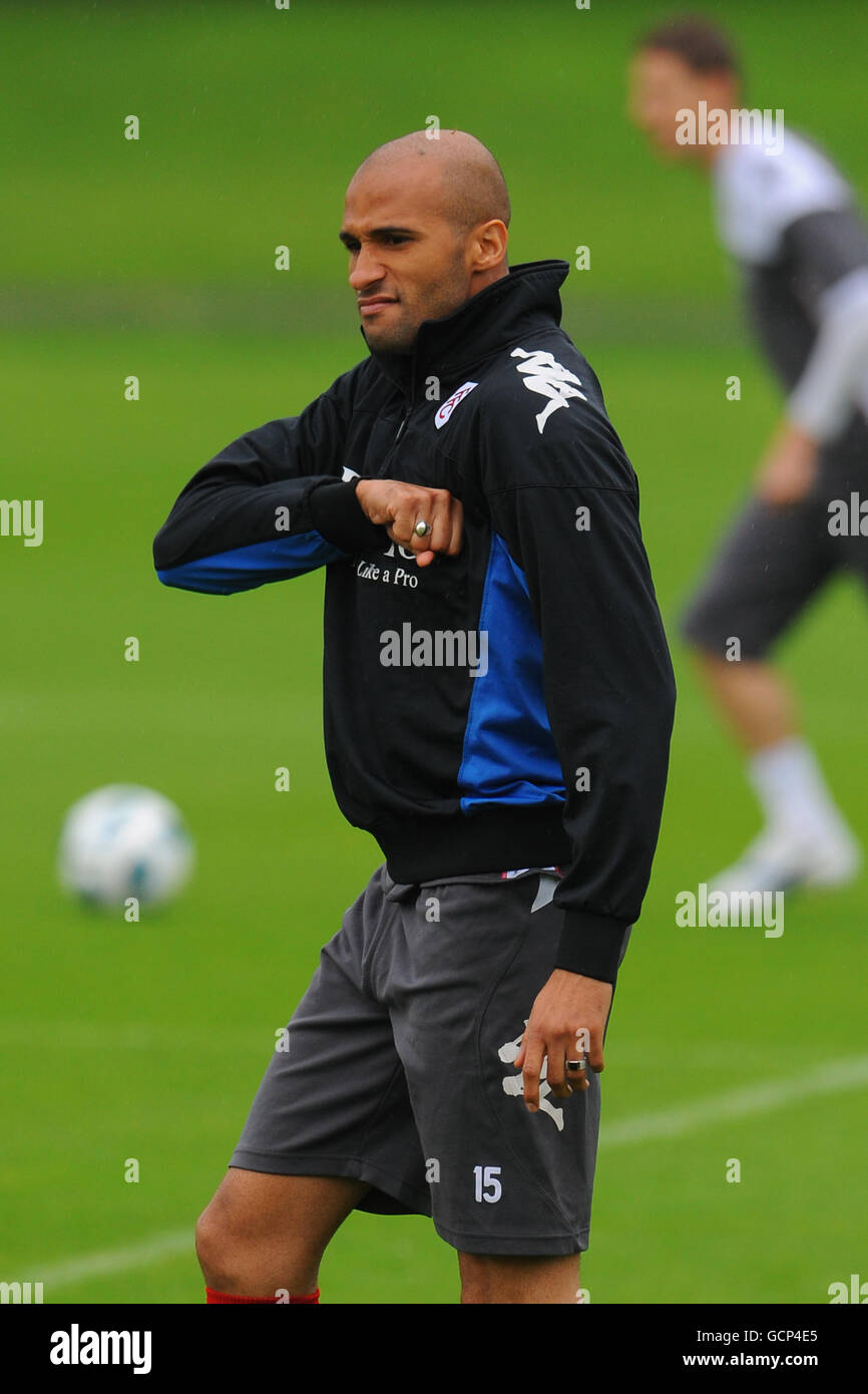 Soccer fulham training motspur park training ground hi-res stock ...