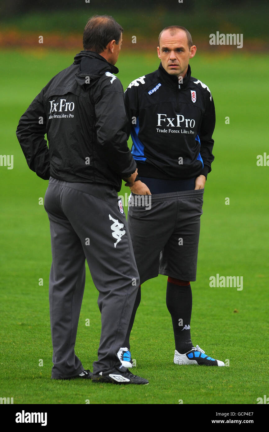 Soccer fulham training motspur park training ground hi-res stock ...