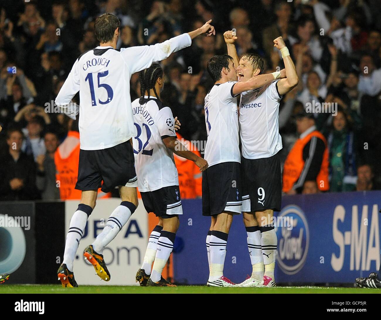 Tottenham hotspurs roman pavlyuchenko celebrates scoring hi-res stock ...