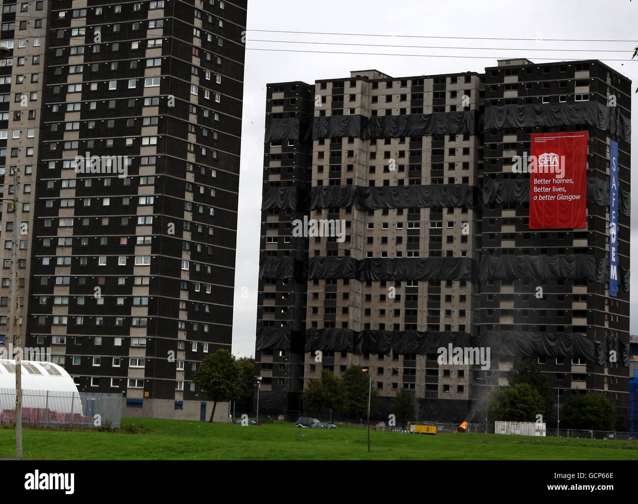The flats of Norfolk court in Glasgow are demolished by controlled ...