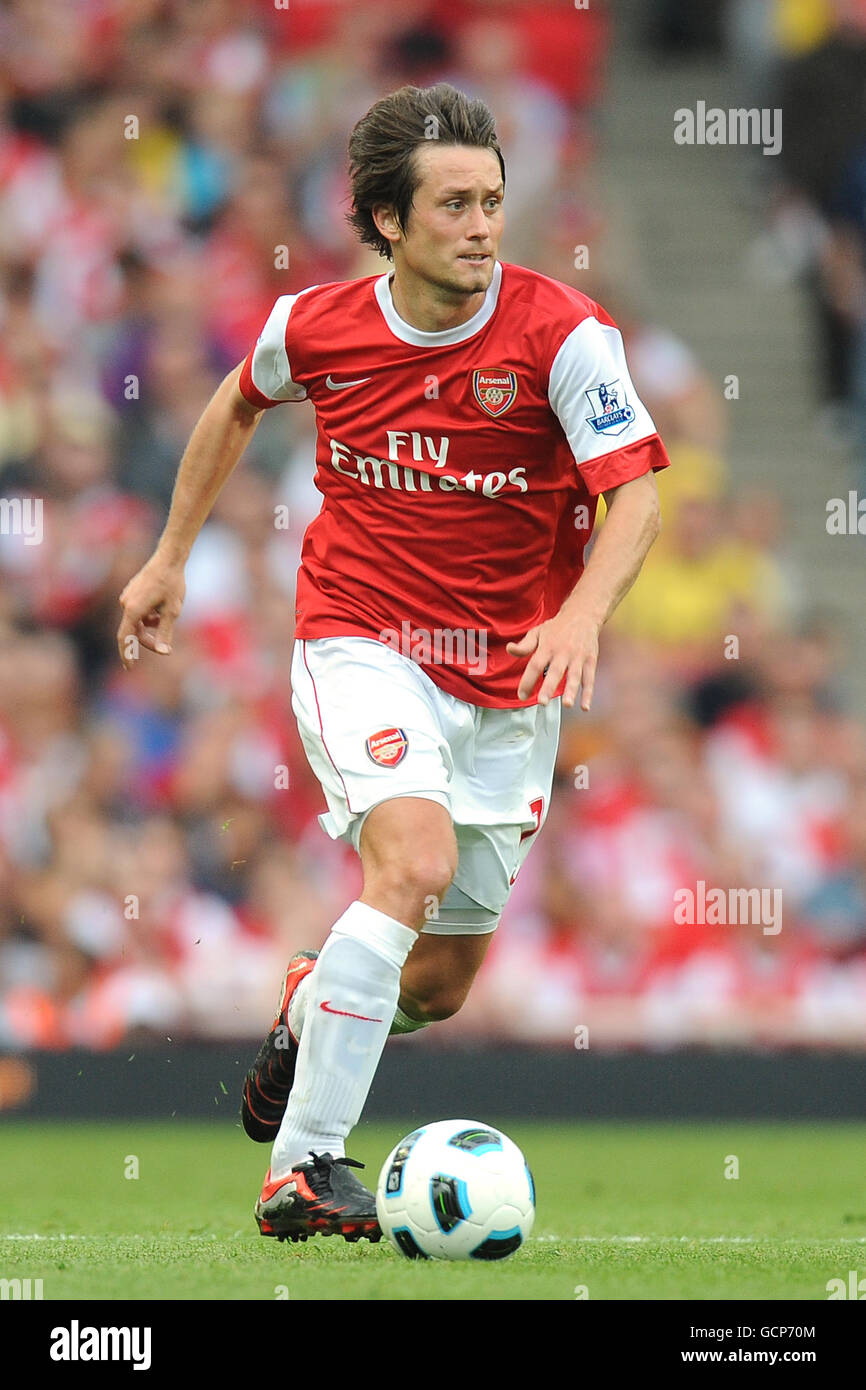 Emirates stadium tomas rosicky hi-res stock photography and images - Alamy