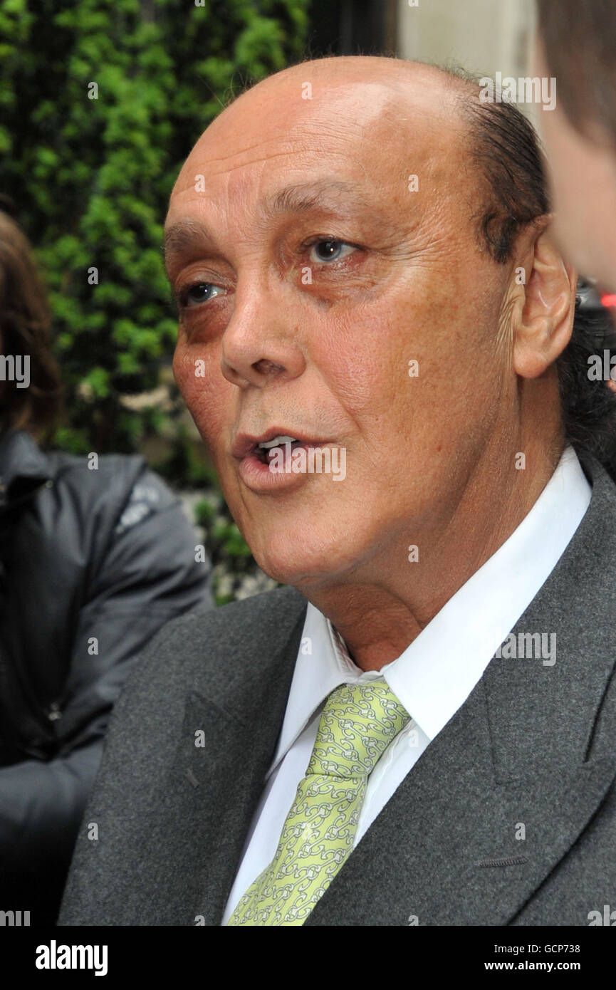 Police nadir head shot headshot speaking mangdm hi-res stock ...