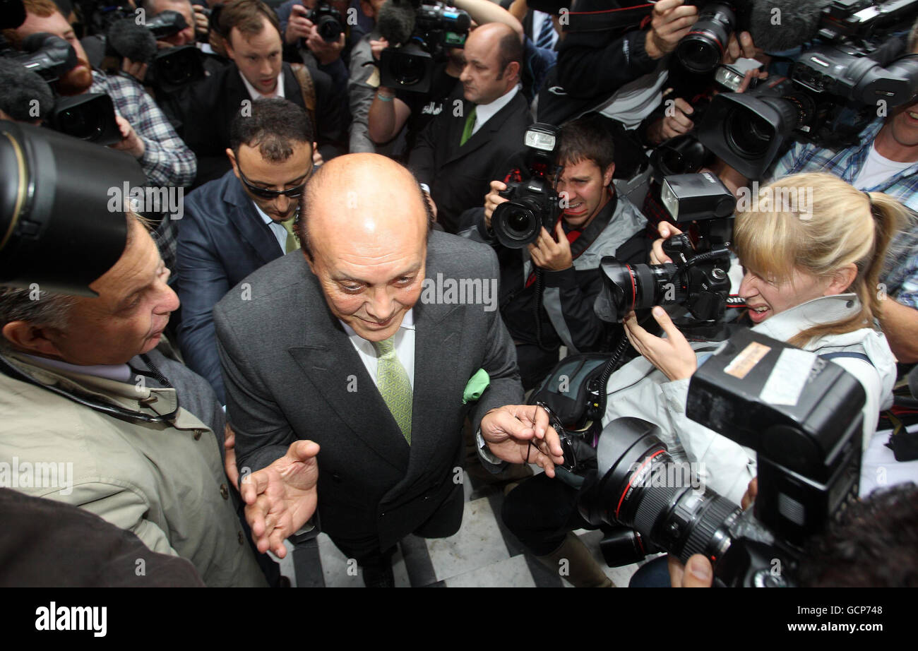 Asil Nadir returns to UK. Asil Nadir arrives at his London home after ...