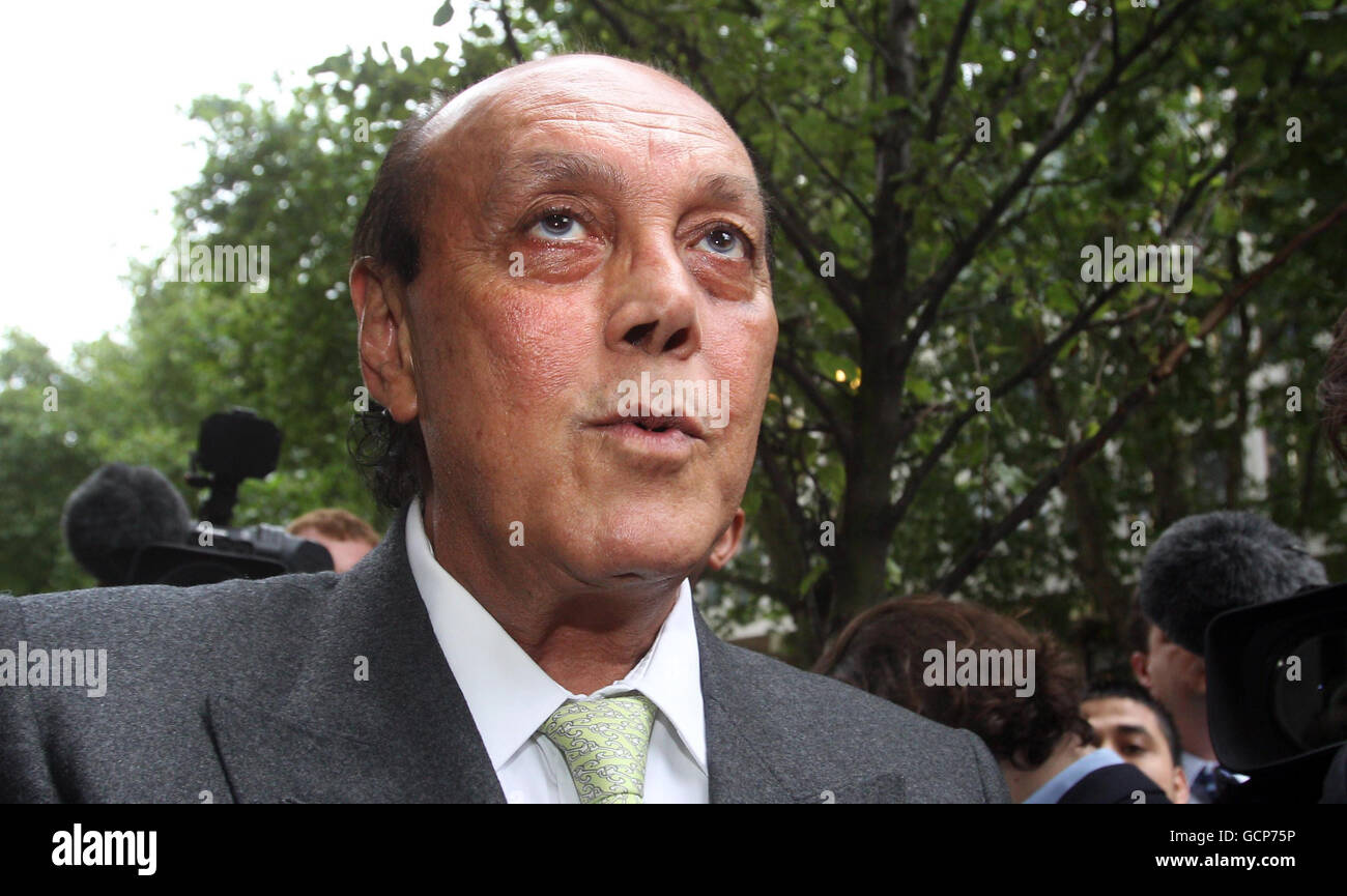 Asil Nadir arrives at his London home after he flew back into the UK ...