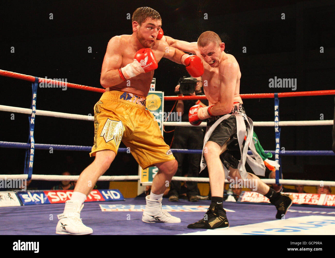 Boxing - Lightweight Bout - Alex Arthur v Peter McDonagh - Kelvin Hall ...
