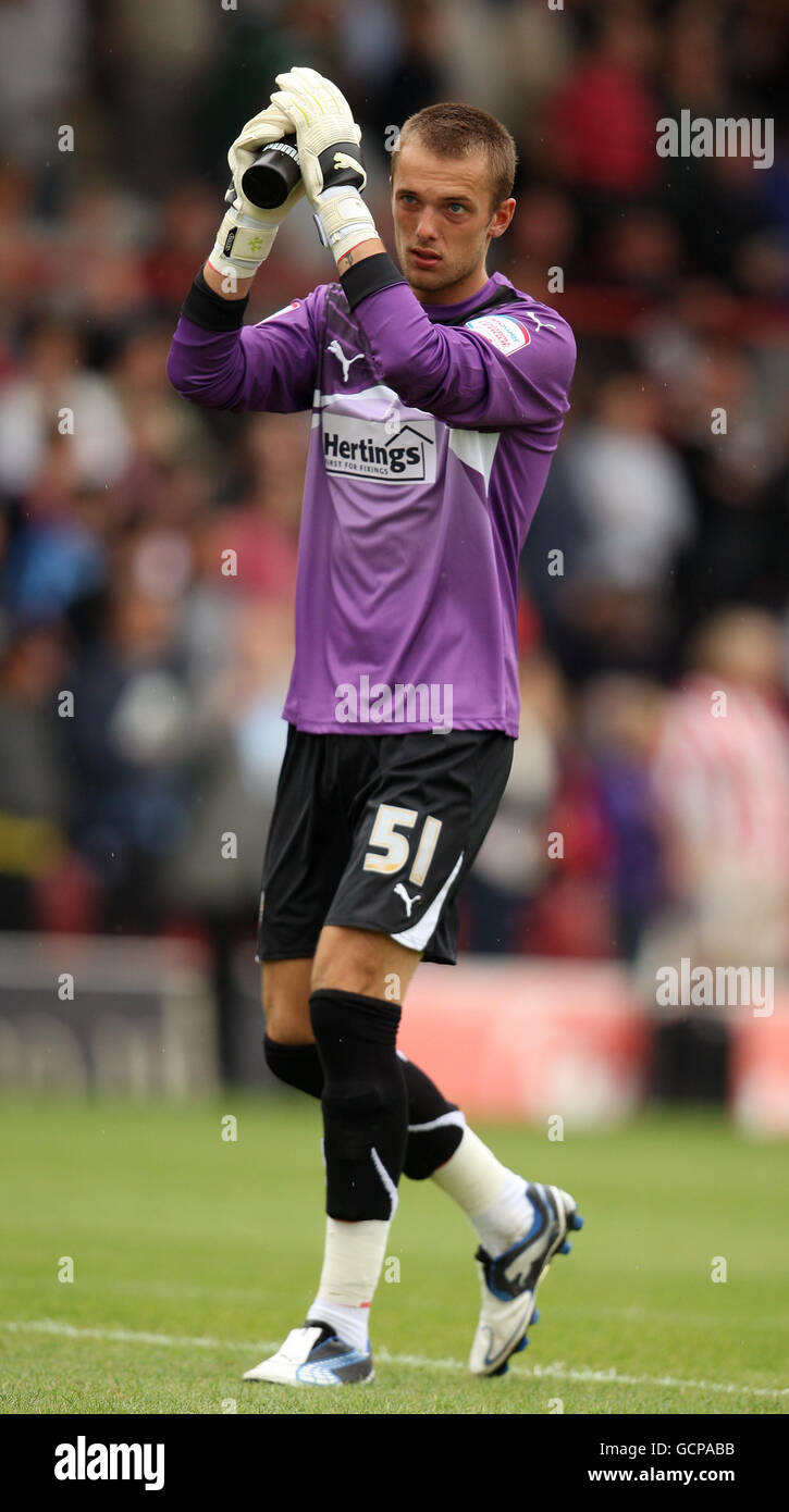 Soccer football league one brentford sheffield wednesday griffin park ...