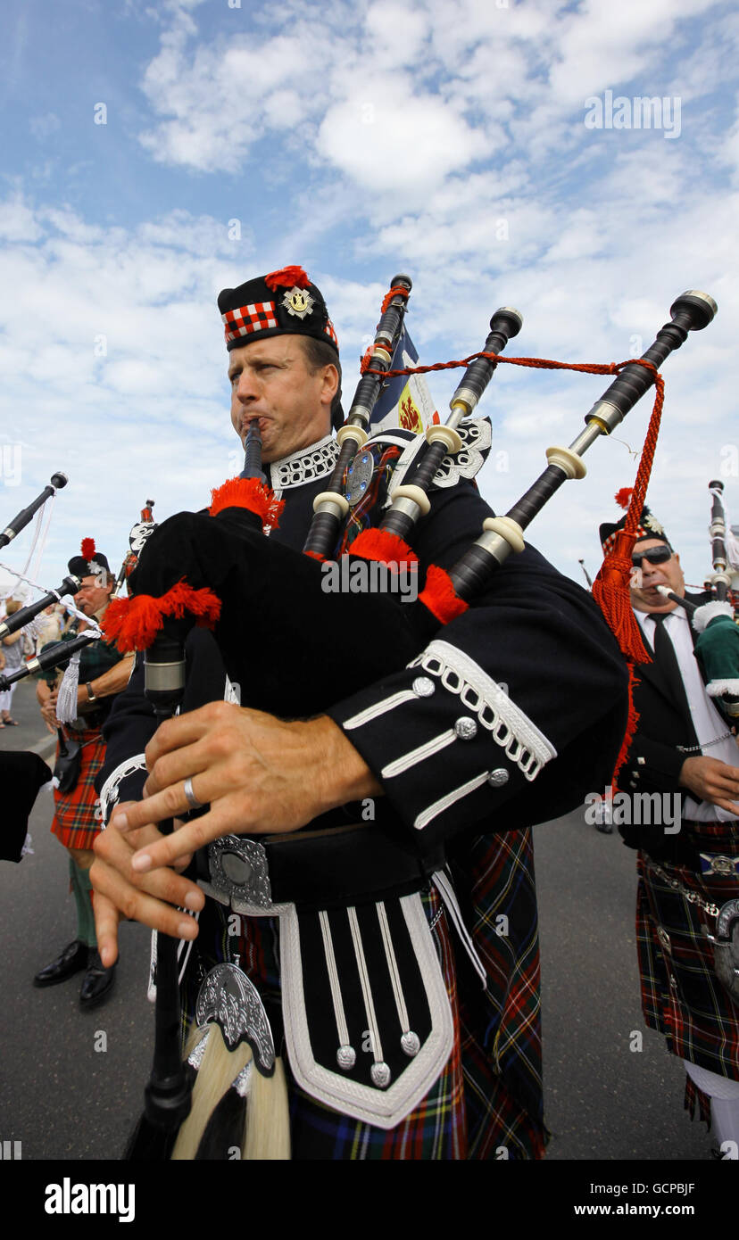 Memorial d day piper william bill millin hi-res stock photography and ...