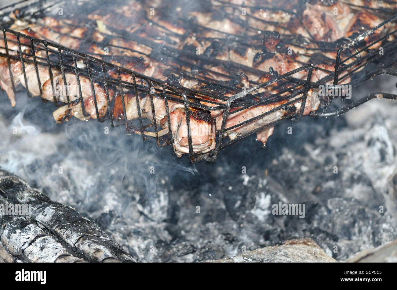 Burnt roast dinner hi-res stock photography and images - Alamy
