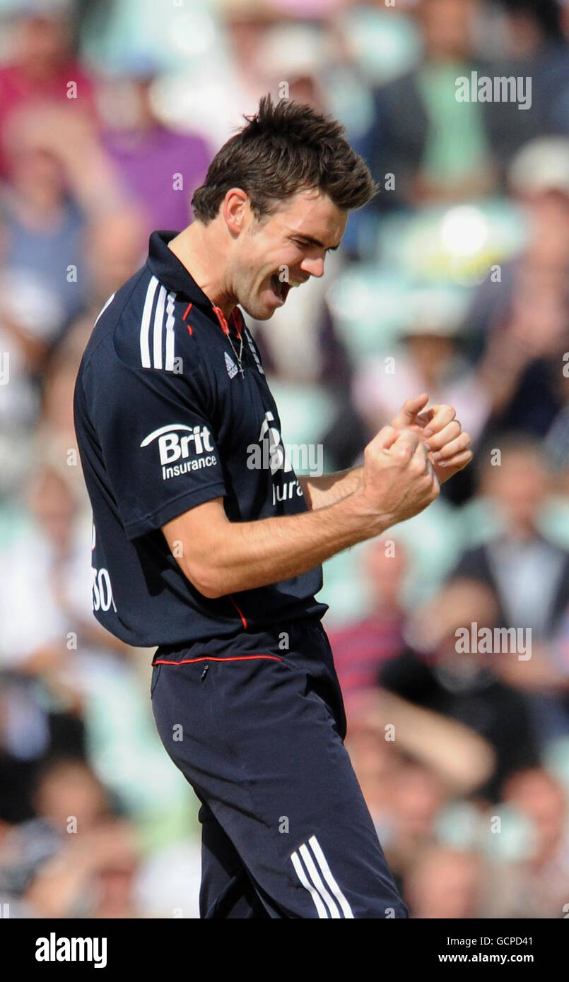 Cricket - NatWest Series - Third One Day International - England v ...