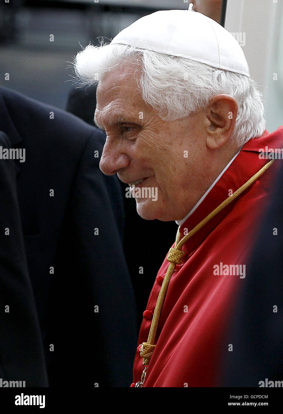 Pope Benedict XVI arrives at the St Stephens entrance of the Houses of ...
