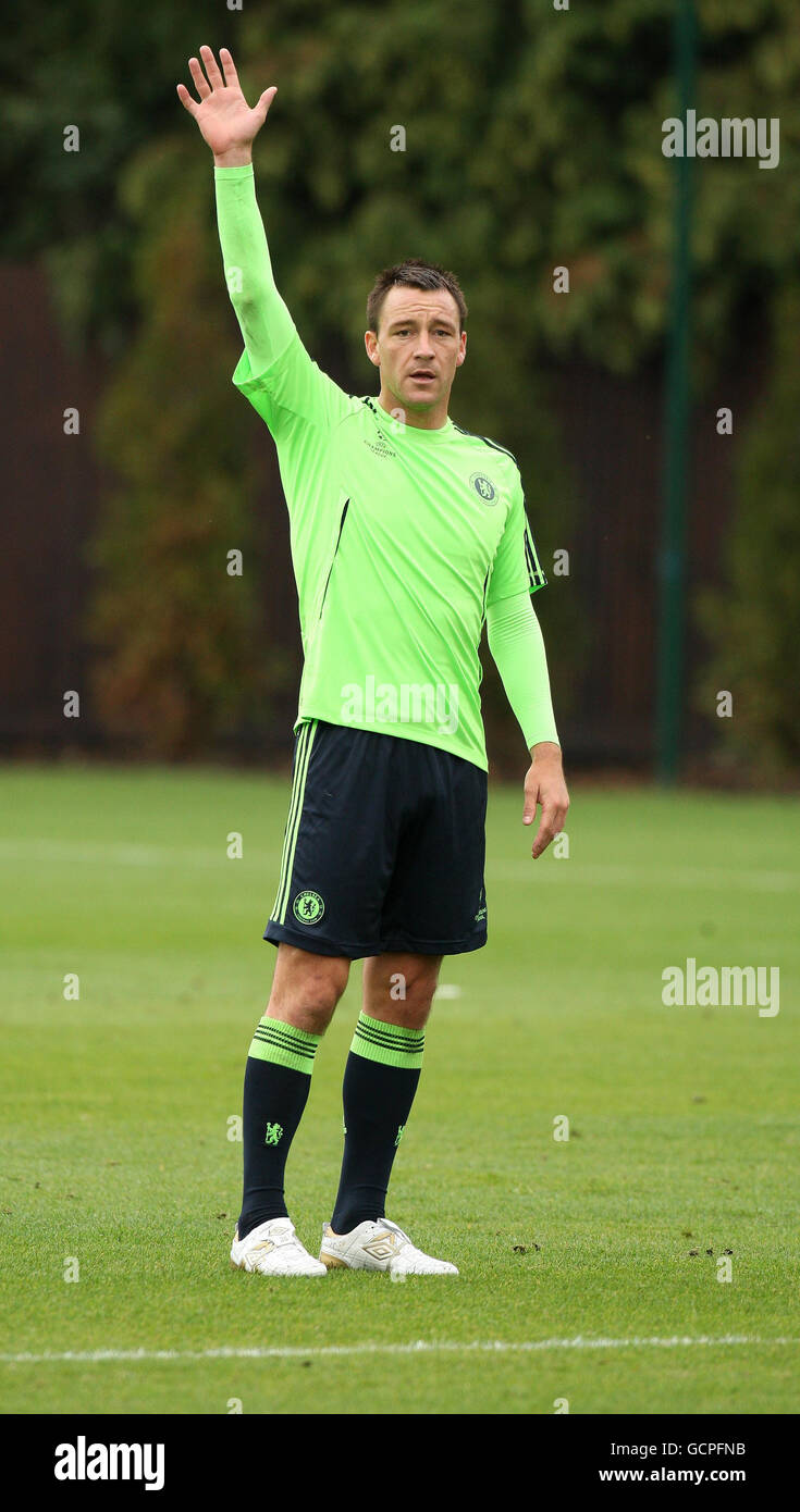 Chelsea training ground hi-res stock photography and images - Alamy