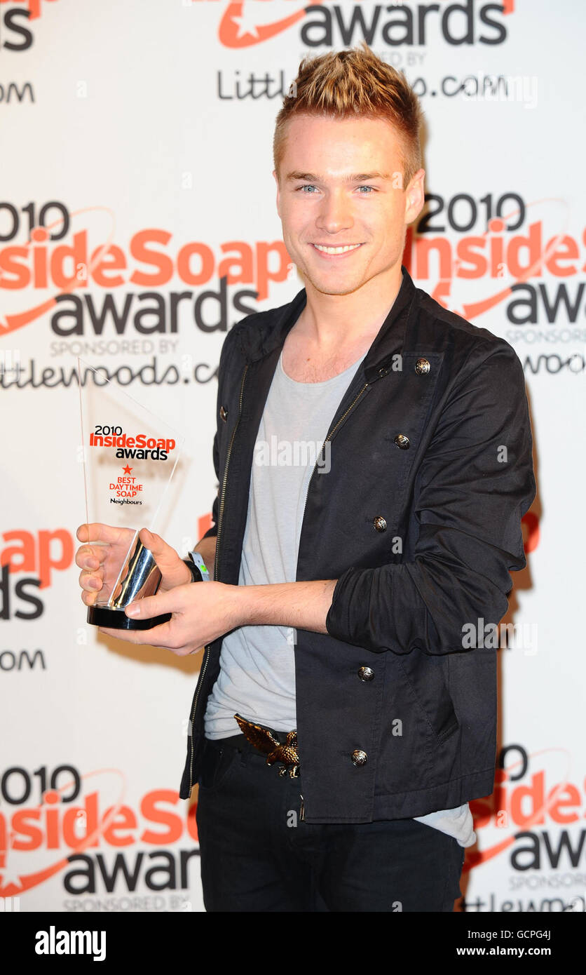 Showbiz soap half length mid smiling mangsm hi-res stock photography ...