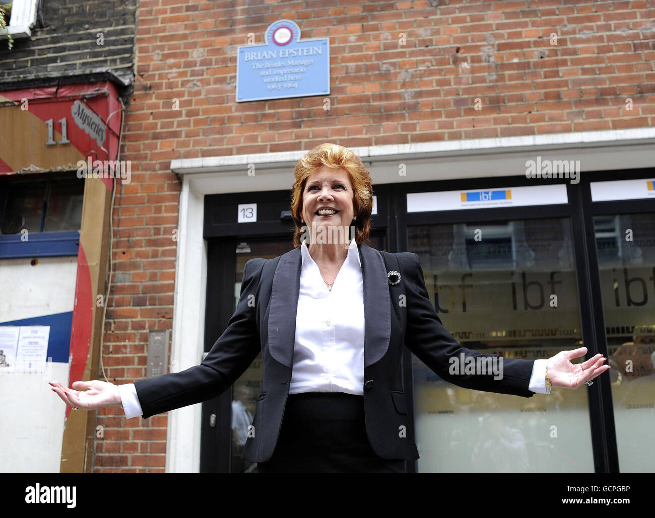 Brian epstein cilla black hi-res stock photography and images - Alamy
