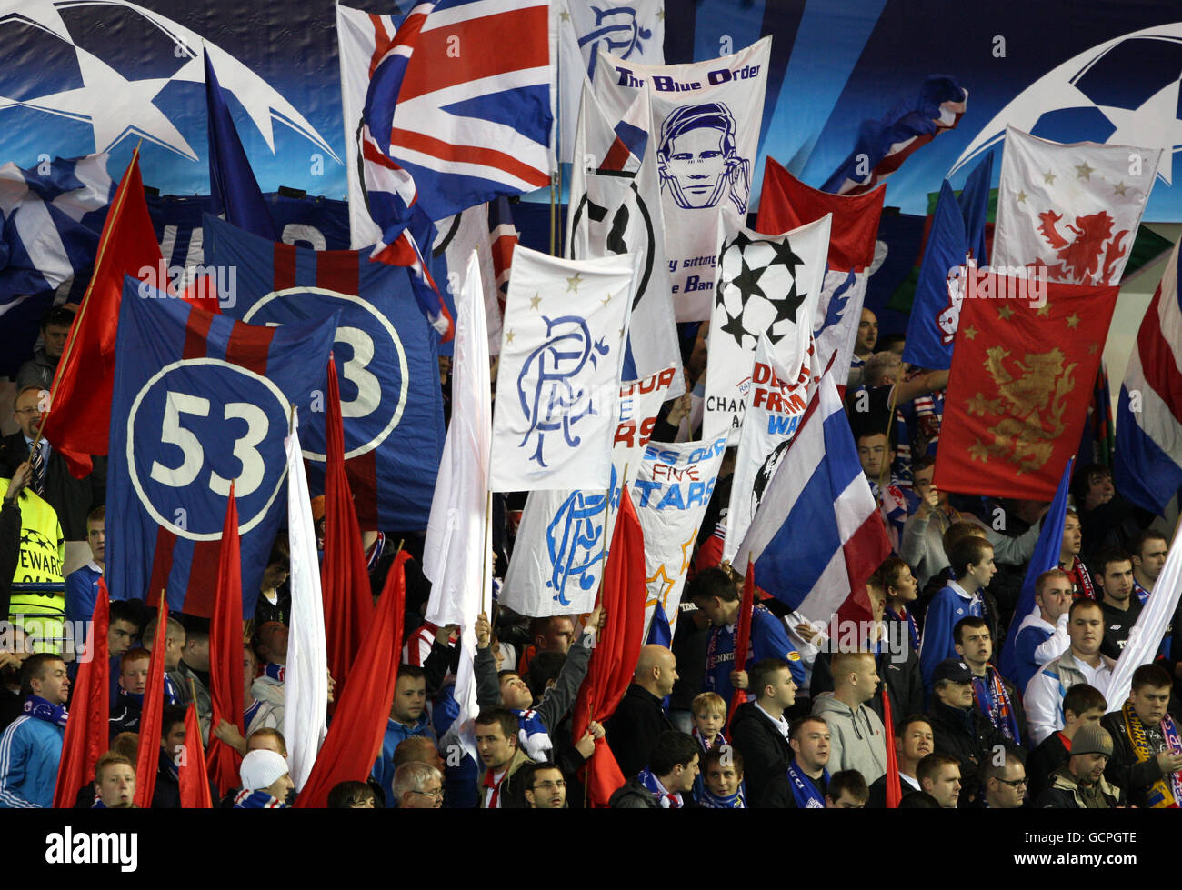 Rangers fans in stands ibrox hi-res stock photography and images - Alamy