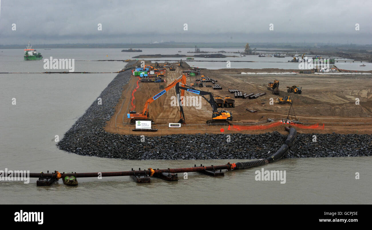 London Gateway port project Stock Photo - Alamy