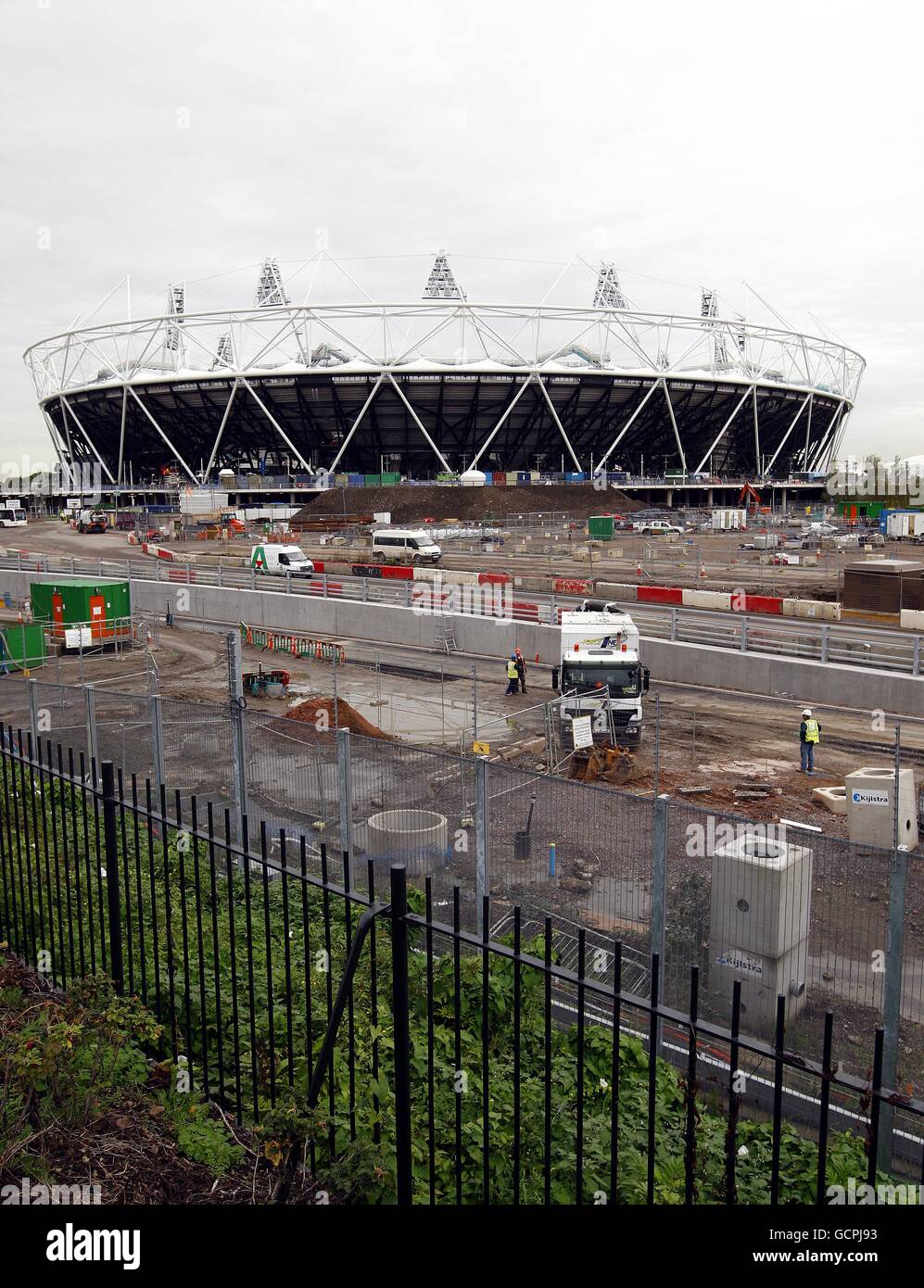 Olympics - Olympic Stadium Views. The London Olympic Stadium under ...