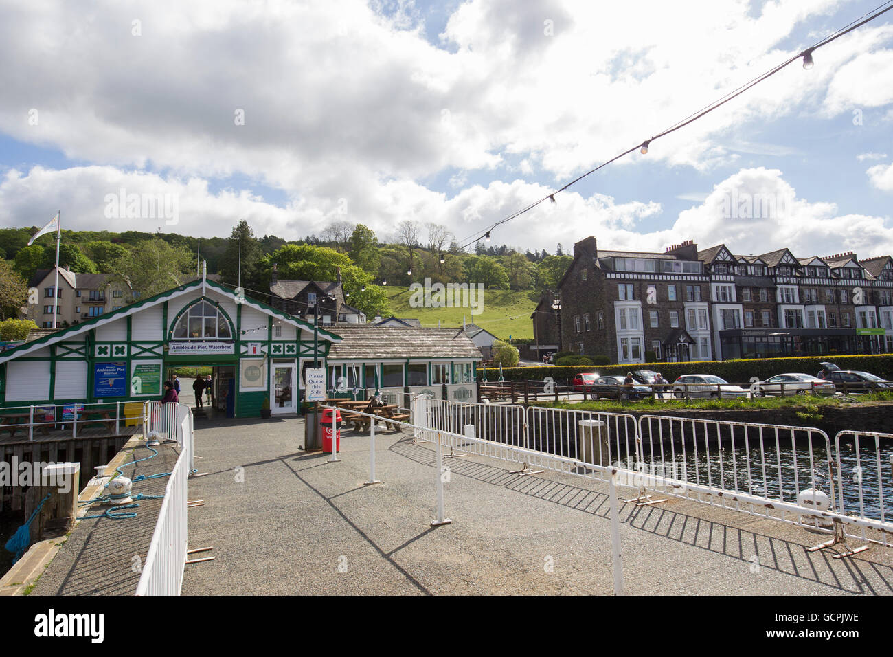 Waterhead Ambleside Lake Windermere pier jetty sun Stock Photo - Alamy