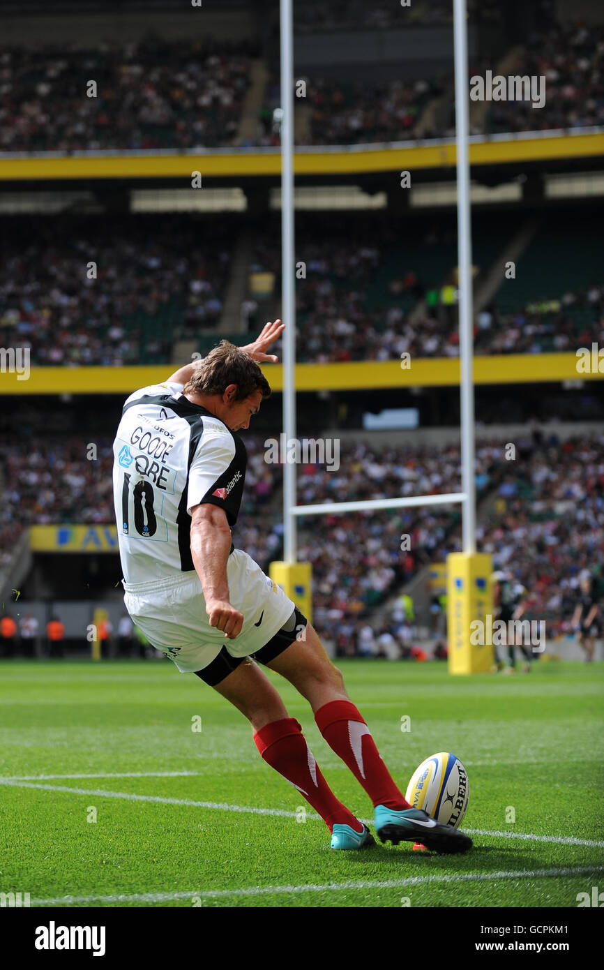 General view kick conversion hi-res stock photography and images - Alamy