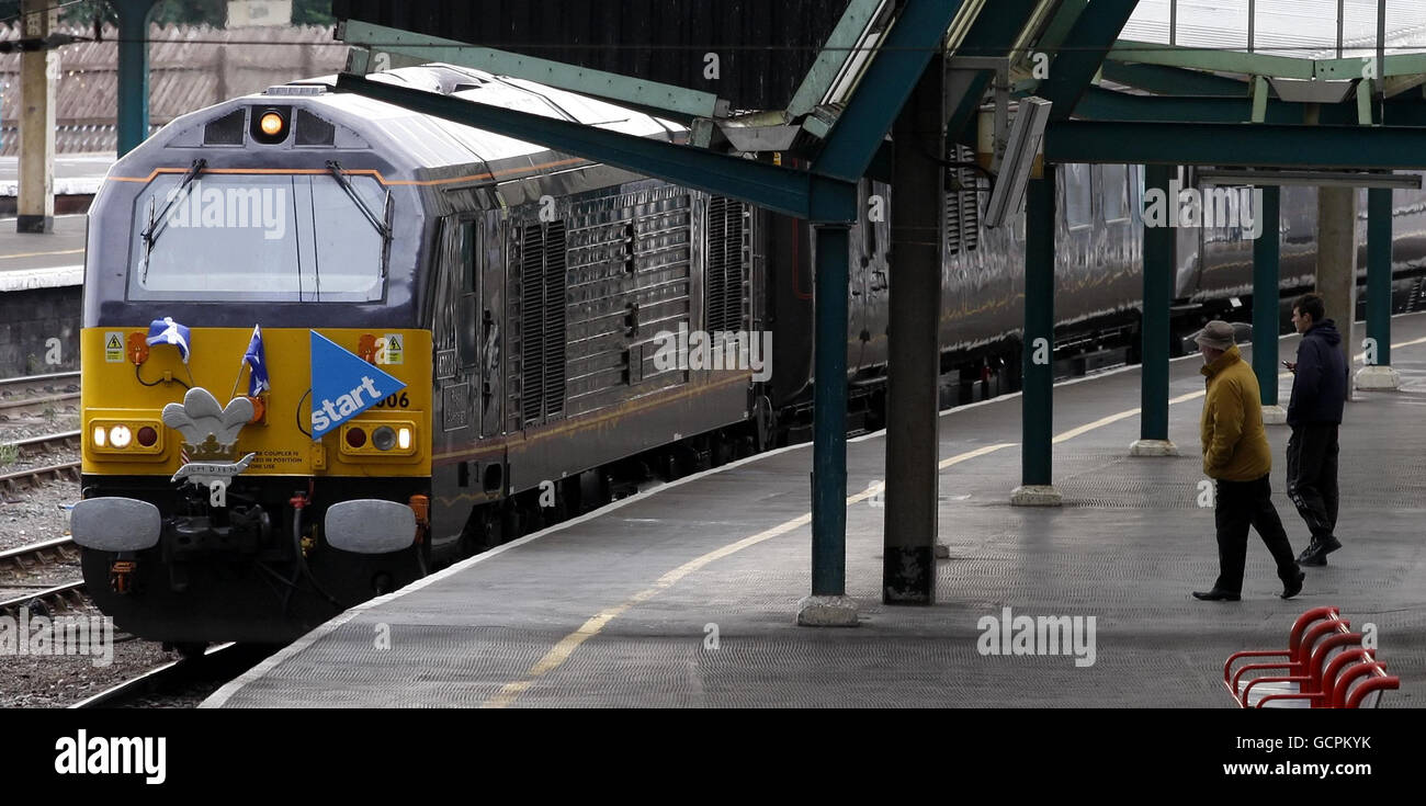The bio-fuel powered Royal Train that will take the Prince of Wales on ...