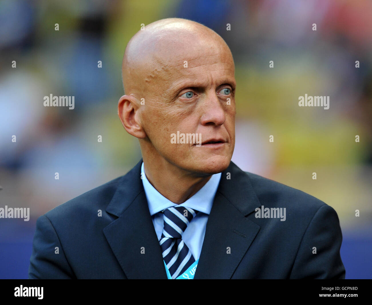 Former referee pierluigi collina before kick off hi-res stock ...