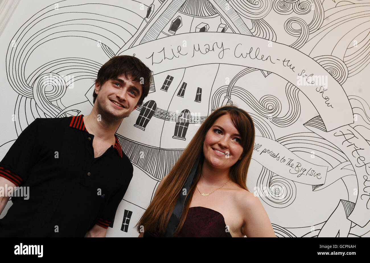 Daniel Radcliffe and Lizzie Mary Cullen at Cullen's first solo gallery ...