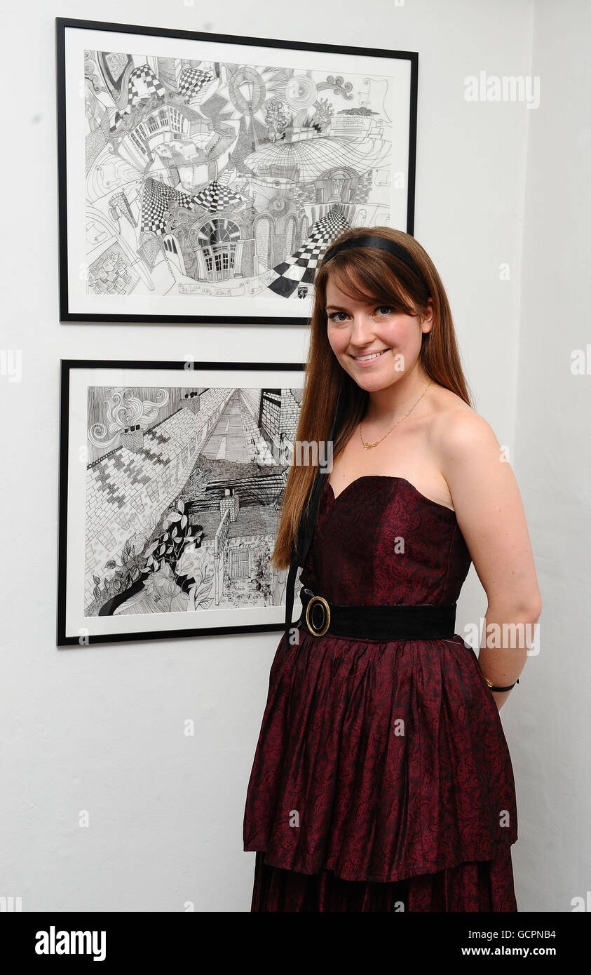Lizzie mary cullen at her first solo gallery show hi-res stock ...