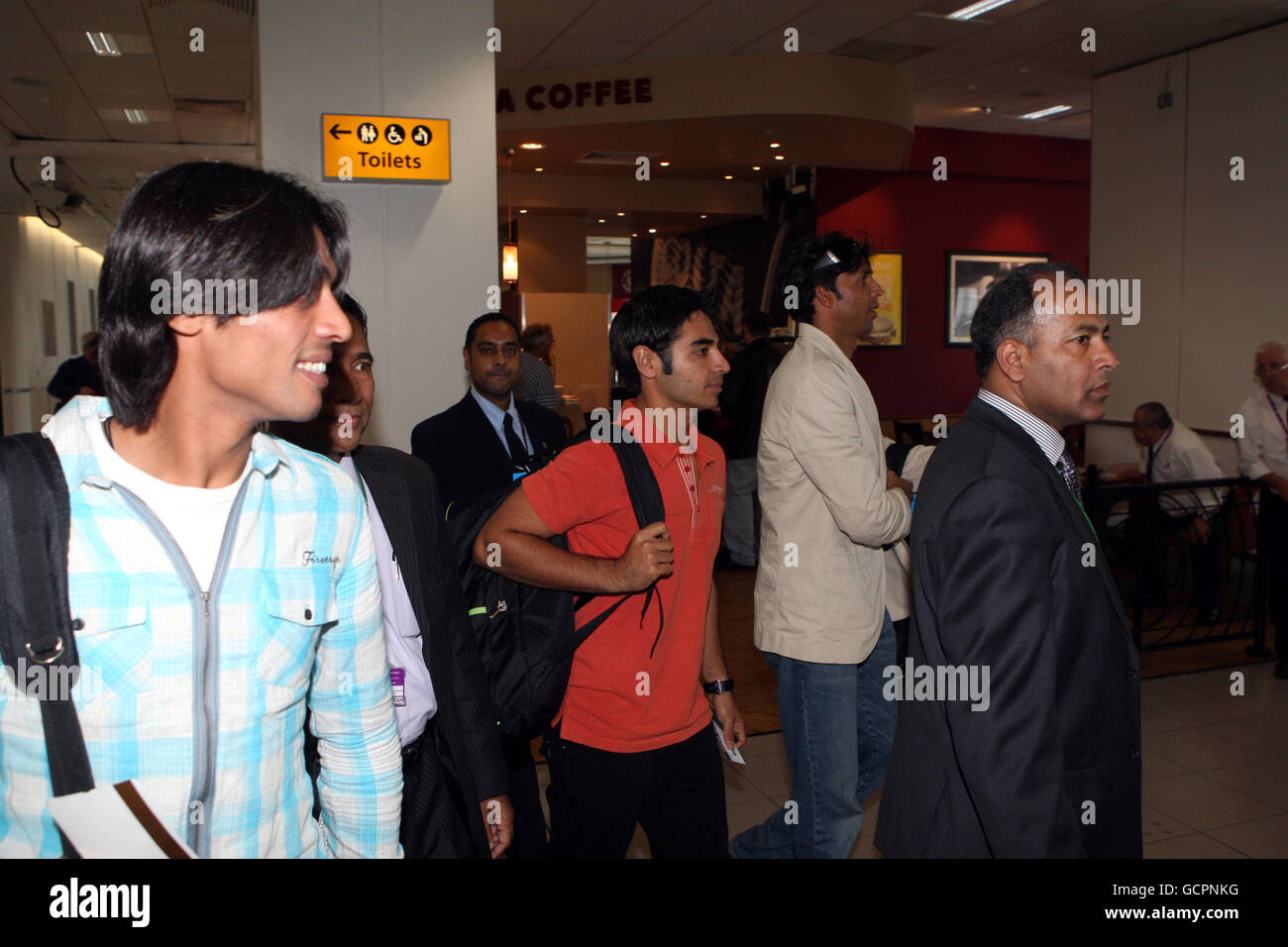 Cricket - Mohammad Aamer, Mohammad Asif and Salman Butt at Heathrow Airport Stock Photo - Alamy