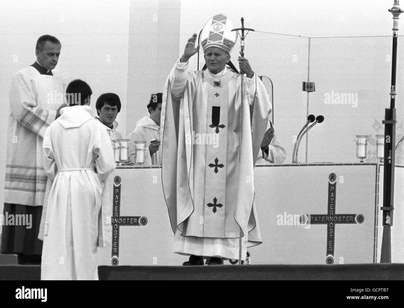 Pope John Paul 1982 High Resolution Stock Photography and Images - Alamy