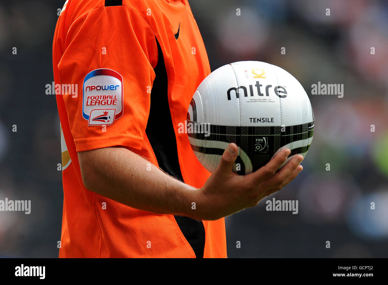 Hartlepool united badge hi-res stock photography and images - Alamy