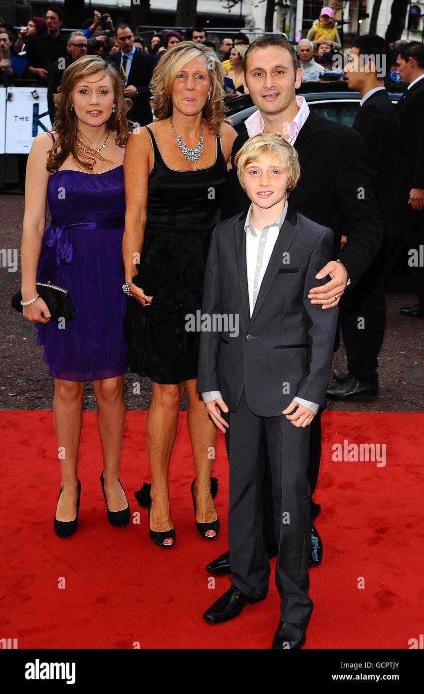 Kevin lewis arriving uk premiere kid odeon hi-res stock photography and ...