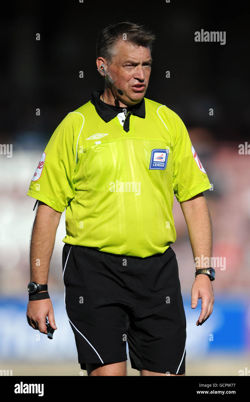 Football microphone ampics hi-res stock photography and images - Alamy