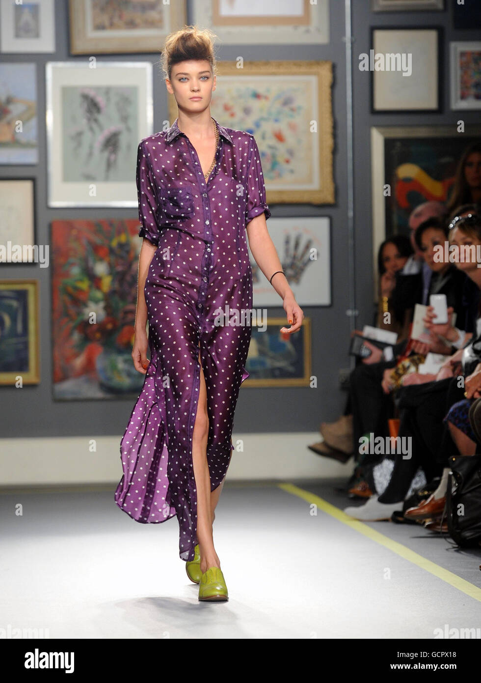 Paul Smith Catwalk - London Fashion Week Stock Photo - Alamy
