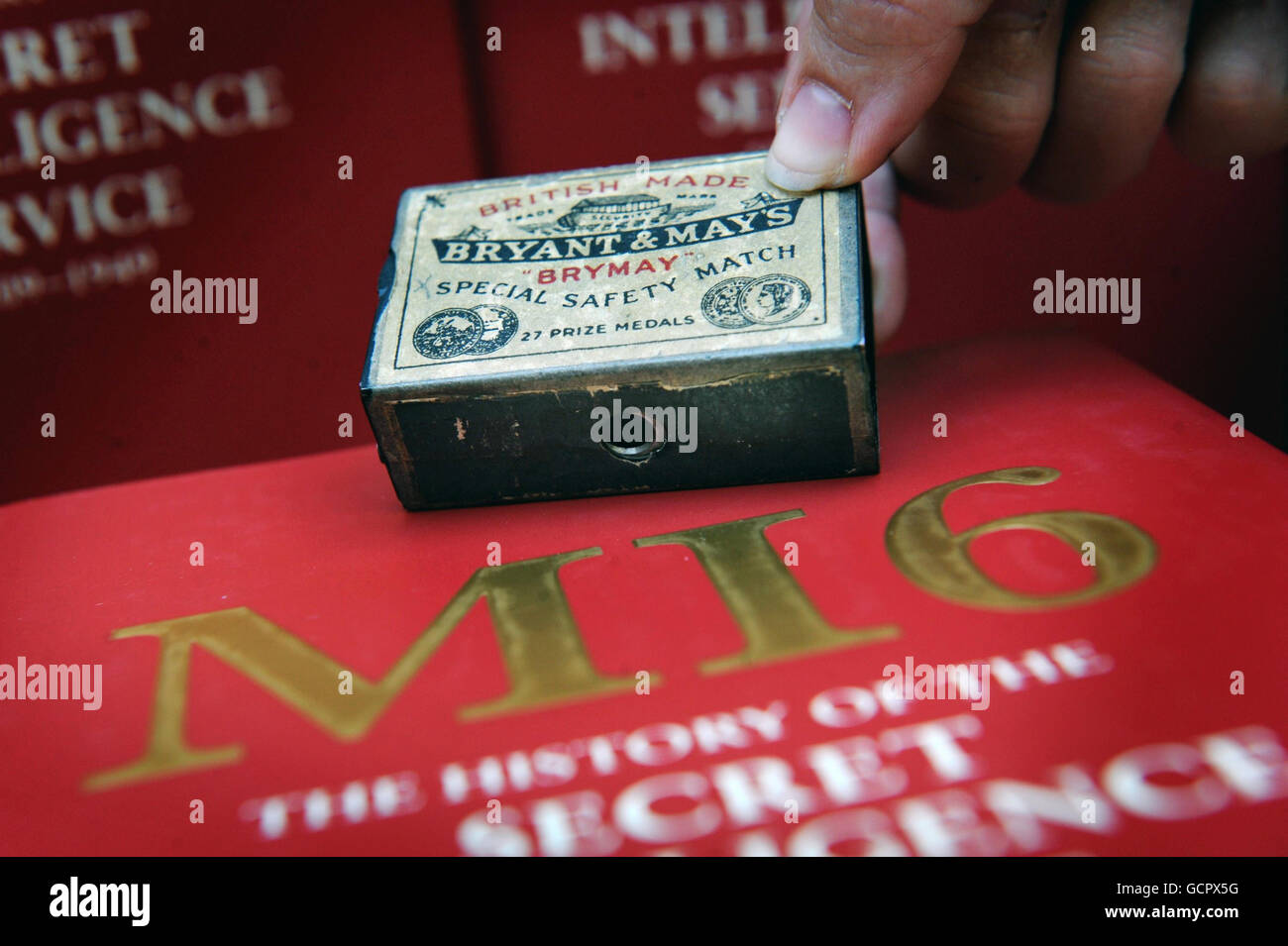 Matchbox camera hi-res stock photography and images - Alamy