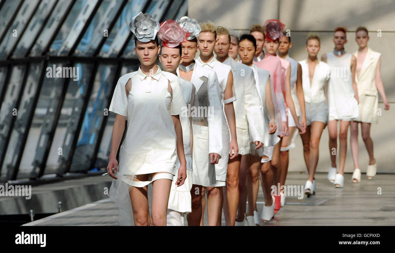 Fashion East Catwalk - London Fashion Week Stock Photo - Alamy