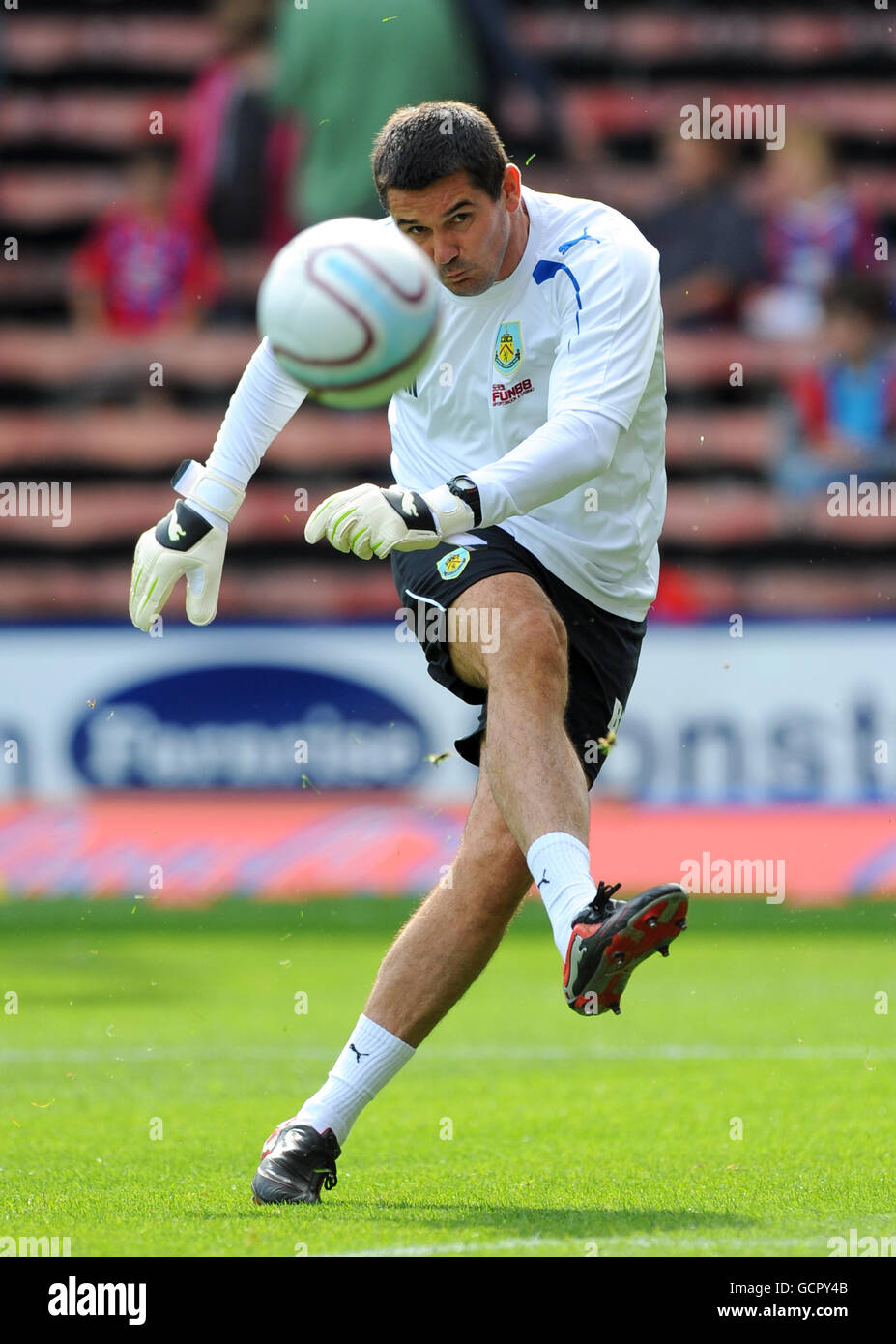Burnley goalkeeping coach billy mercer hi-res stock photography and ...