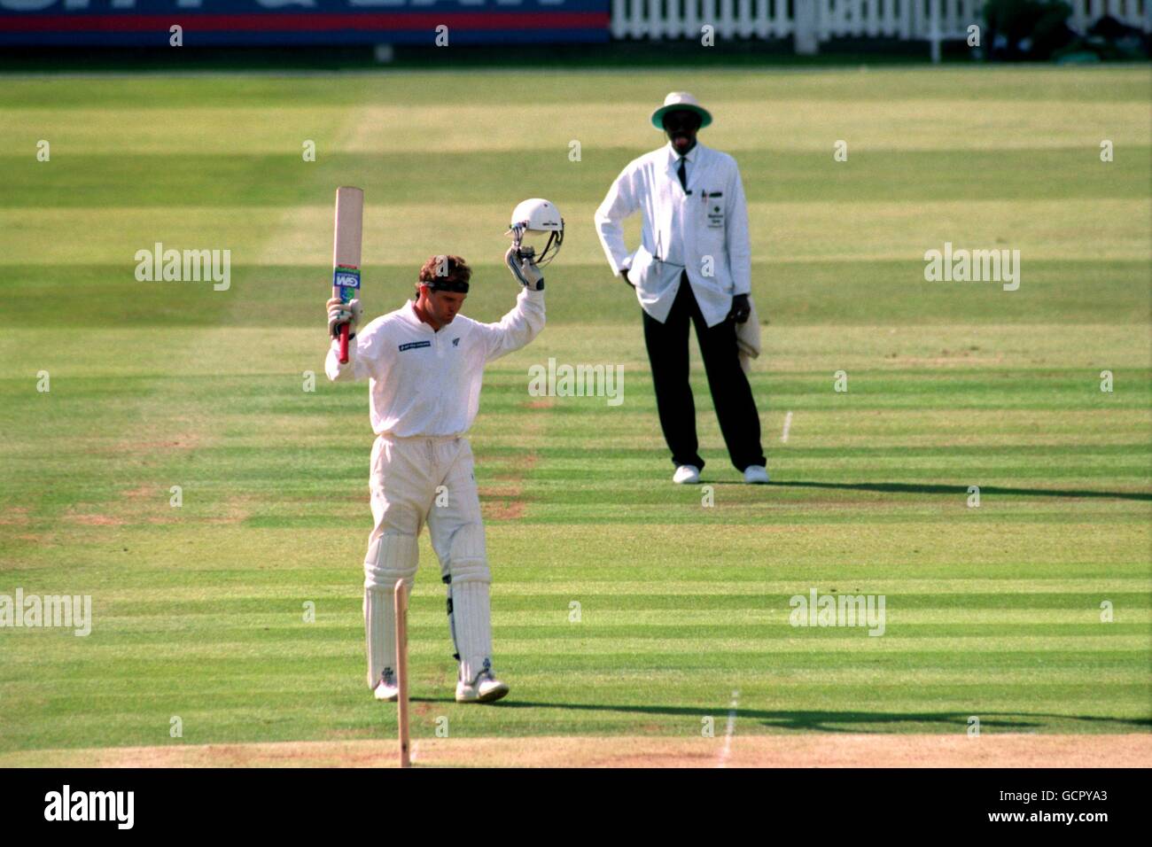 Martin crowe cricket hi-res stock photography and images - Alamy