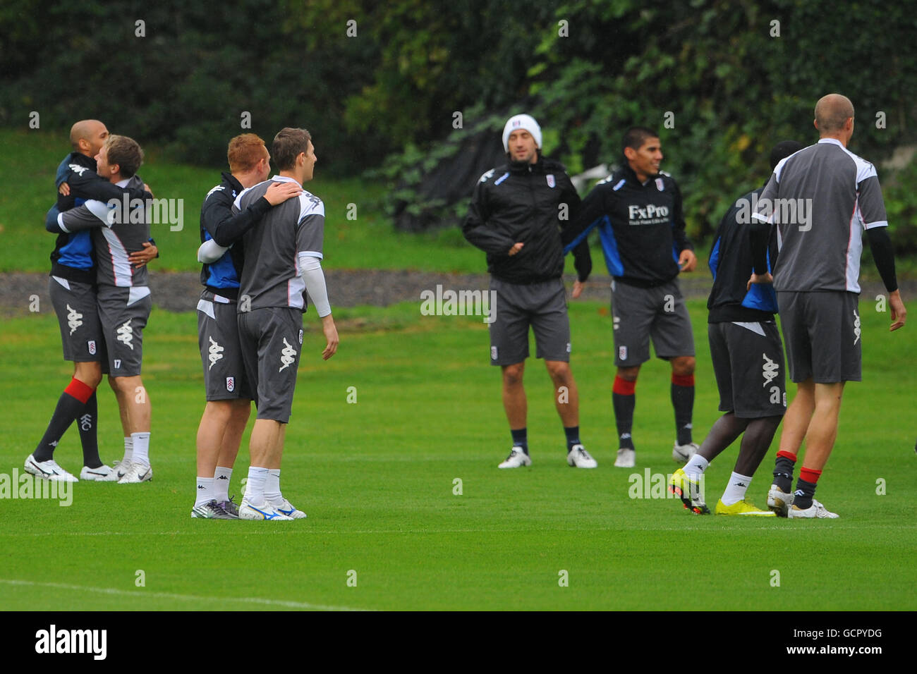 Fulham squad hi-res stock photography and images - Alamy