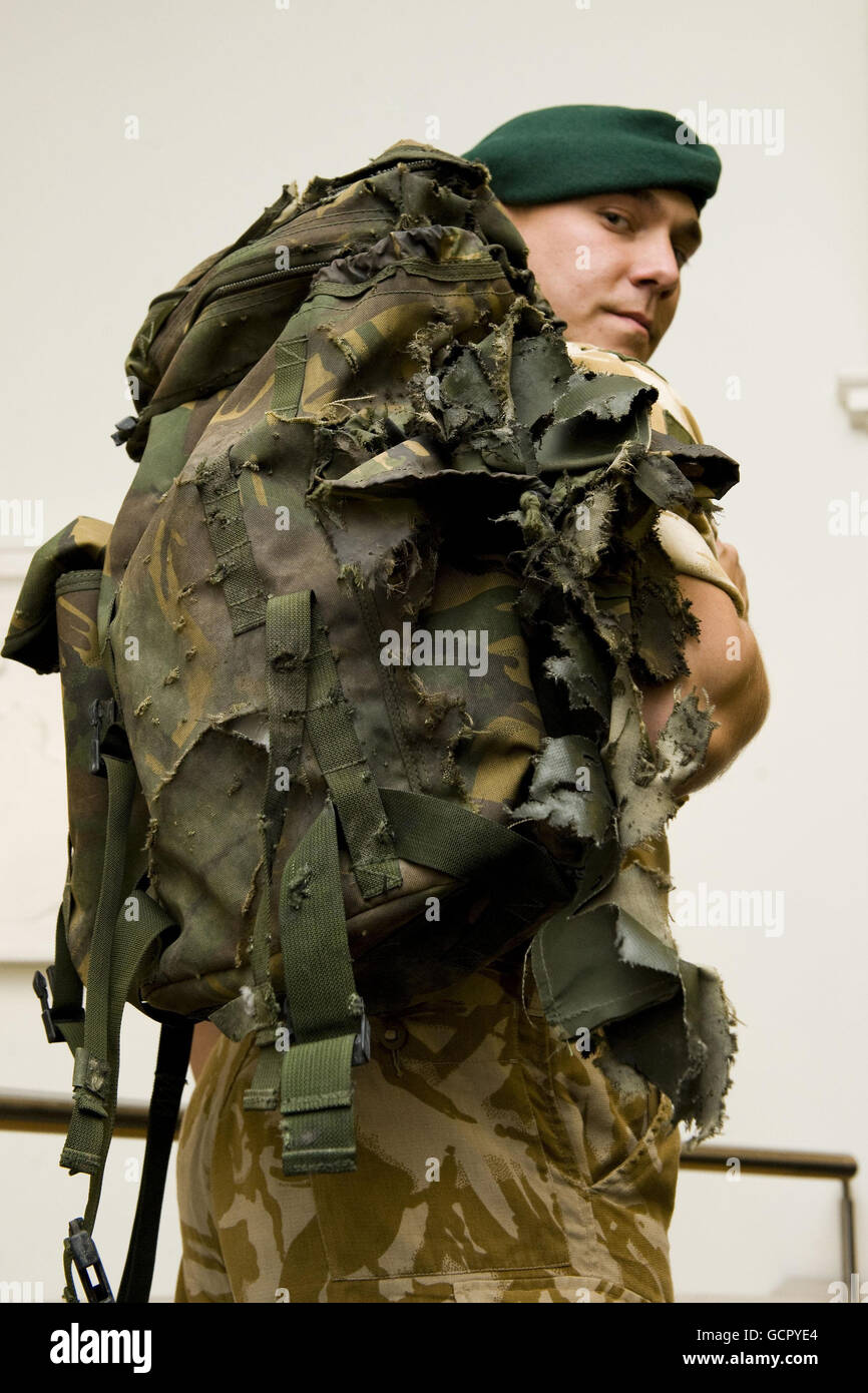 Lance Corporal Matt Croucher Presents George Cross Imperial War Museum ...