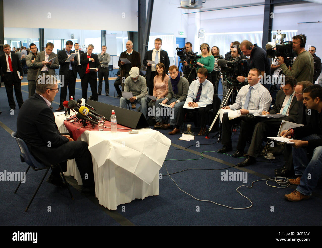Scotland manager Craig Levein announces his squad for the forthcoming ...