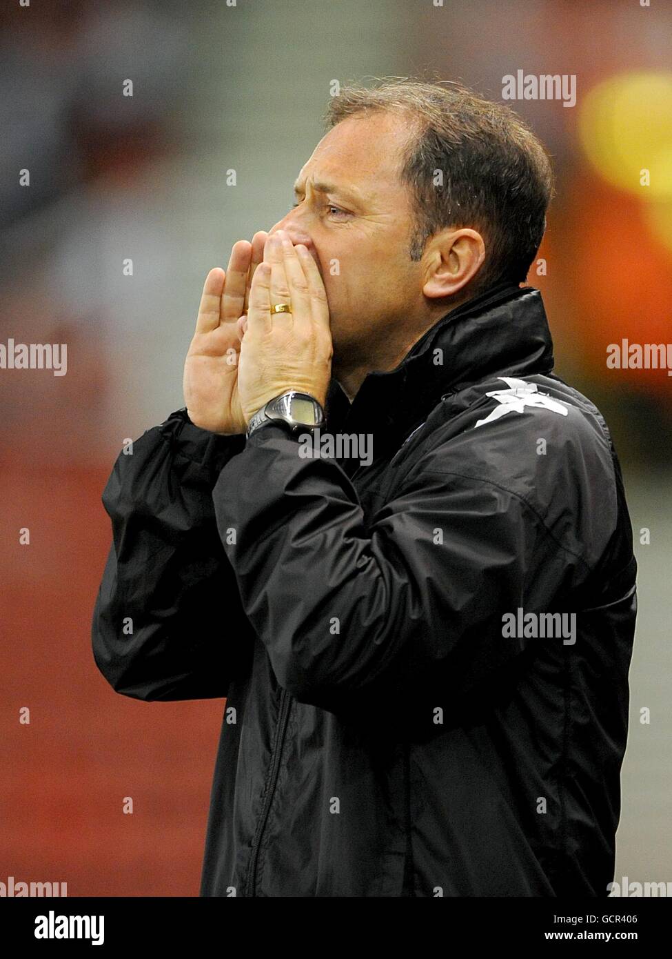 Fulham assistant manager mark bowen on the touchline hi-res stock ...