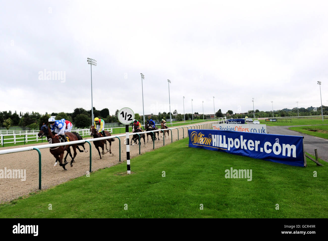 Wolverhampton racecourse general hi-res stock photography and images ...