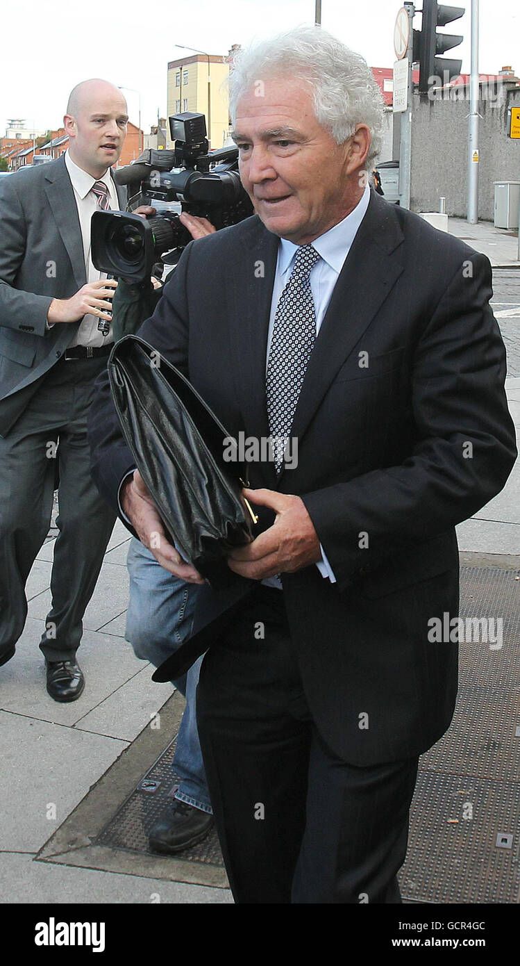 Former Anglo-Irish chief Sean FitzPatrick leaving the High Court today ...