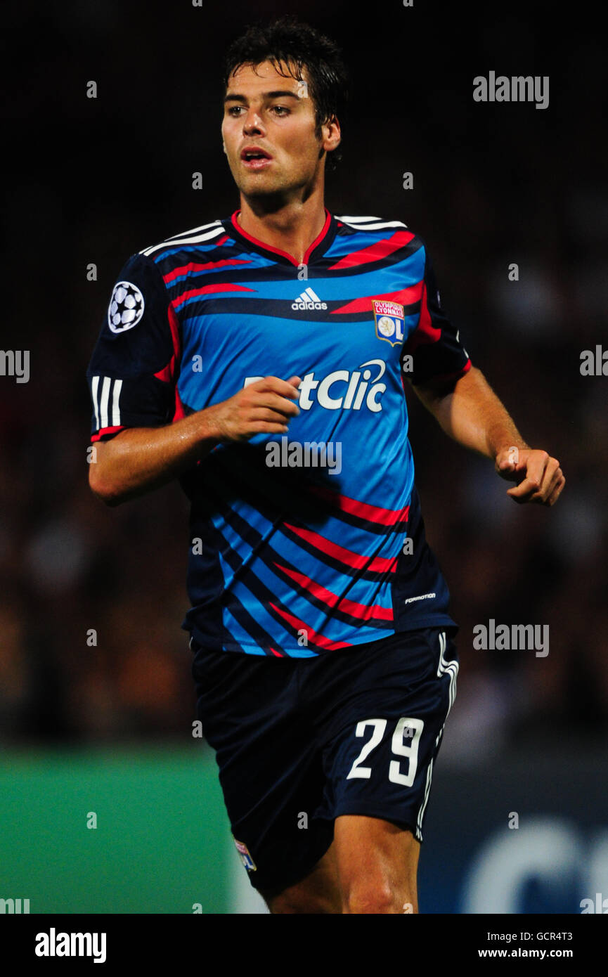 Stade de gerland yoann gourcuff hi-res stock photography and images - Alamy