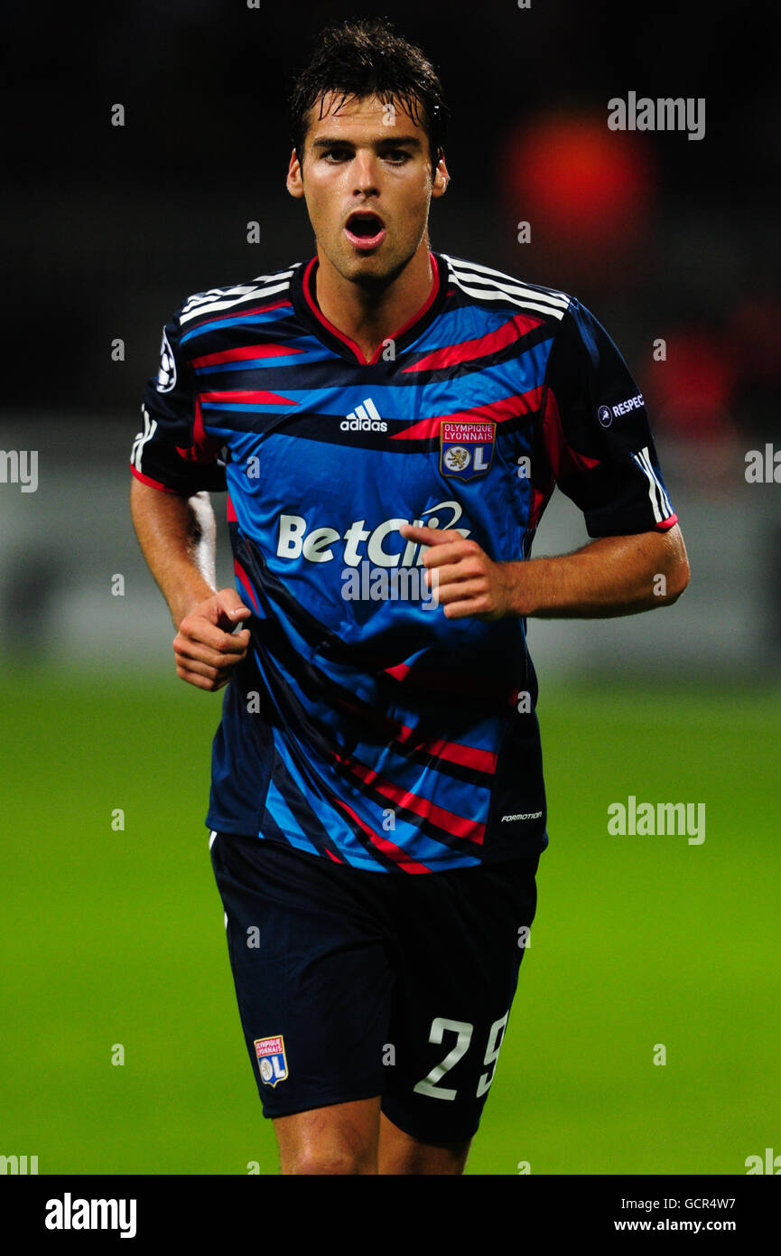 Stade de gerland yoann gourcuff hi-res stock photography and images - Alamy