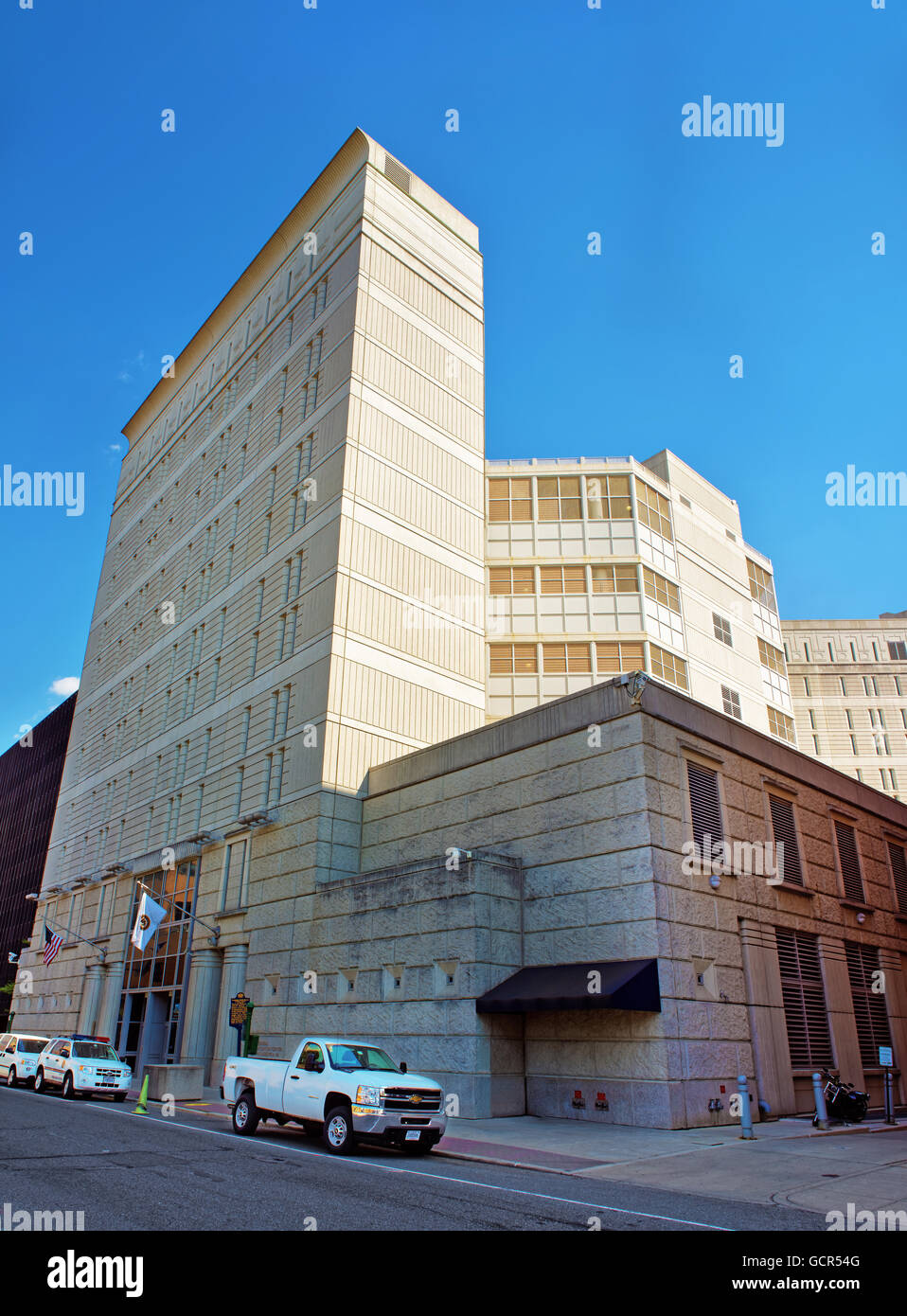 Federal detention center hi-res stock photography and images - Alamy