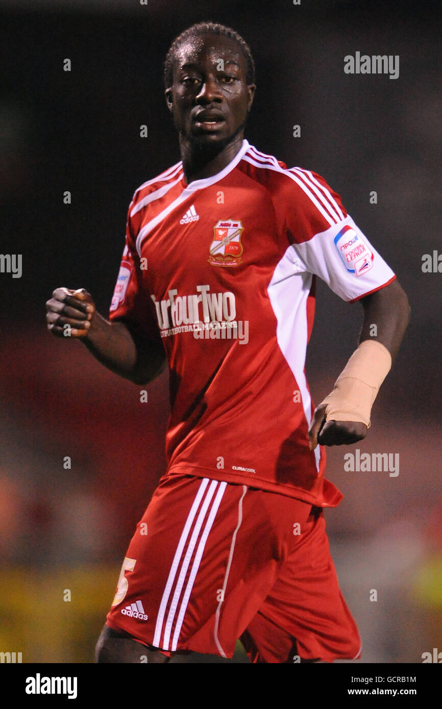 Soccer - Johnstone's Paint Trophy - Southern Section - Second Round ...